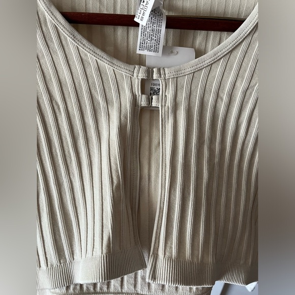 Tops | Nwt Forever 21 Split Front Crop Top | Poshmark
